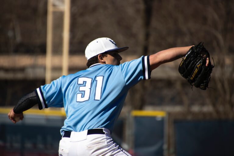 6 Tips for How to Hit Fast Pitching